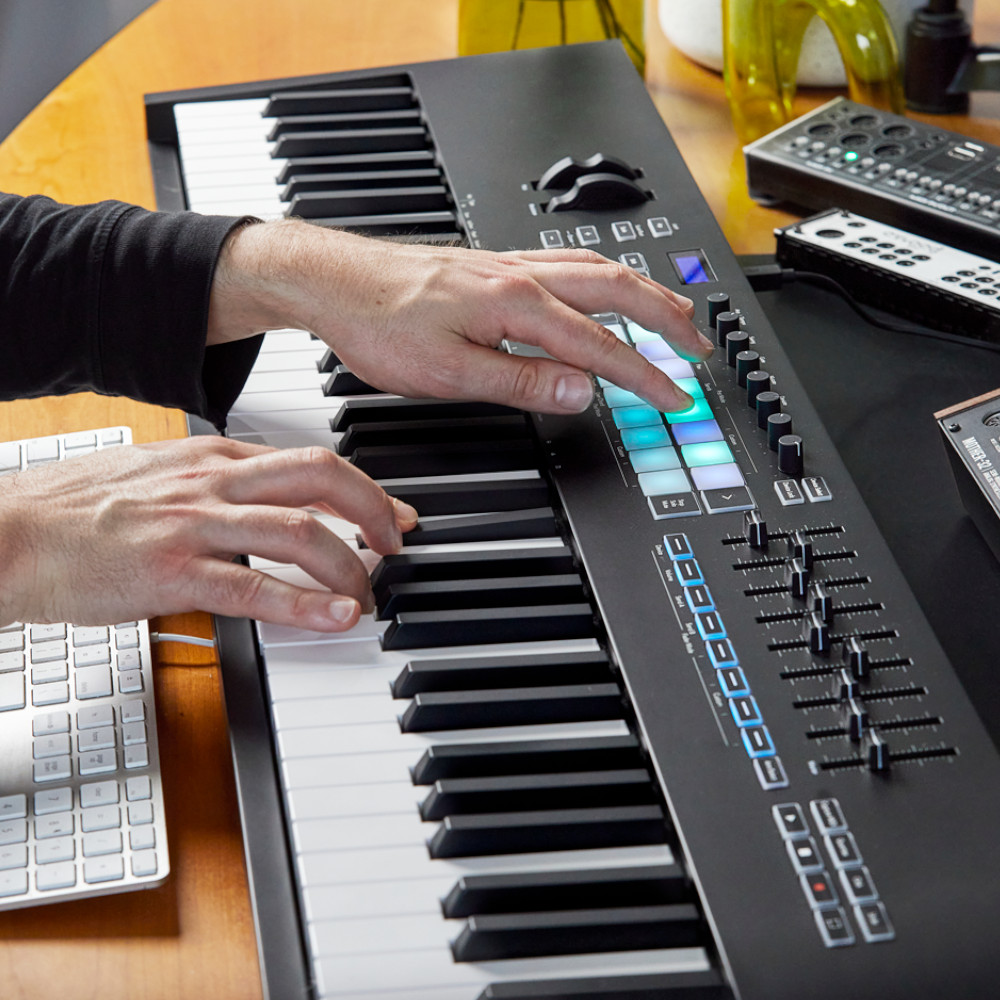 Novation Launchkey 88 [MK3] - B-STOCK